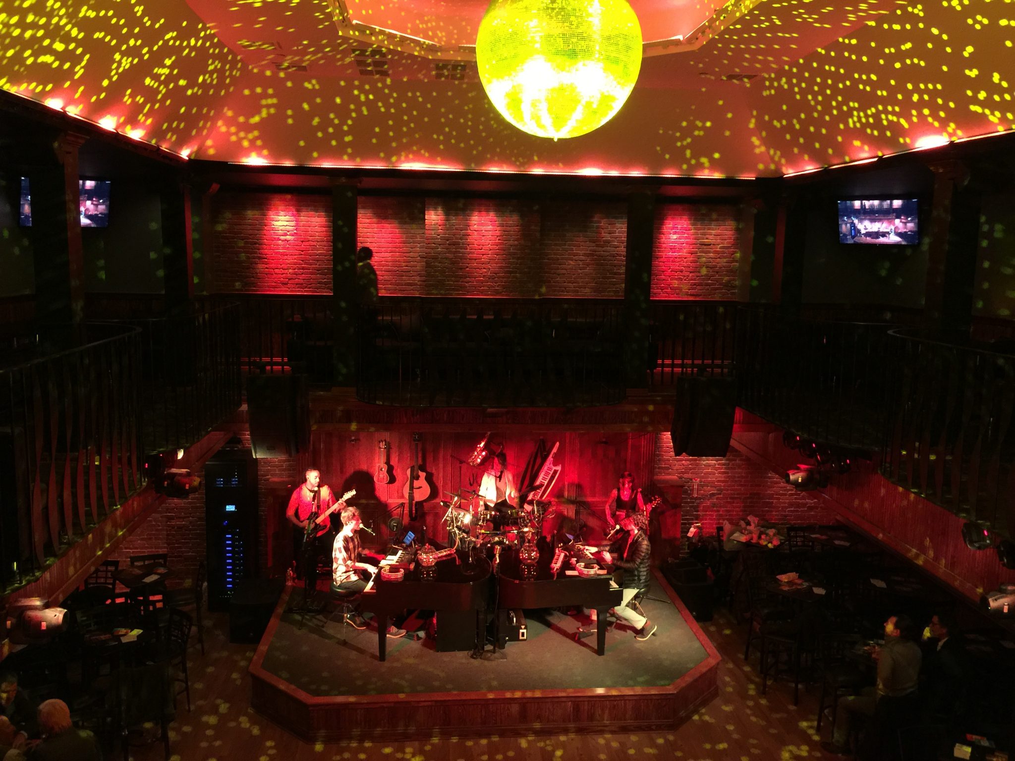 IMG_0899 - Howl at the Moon